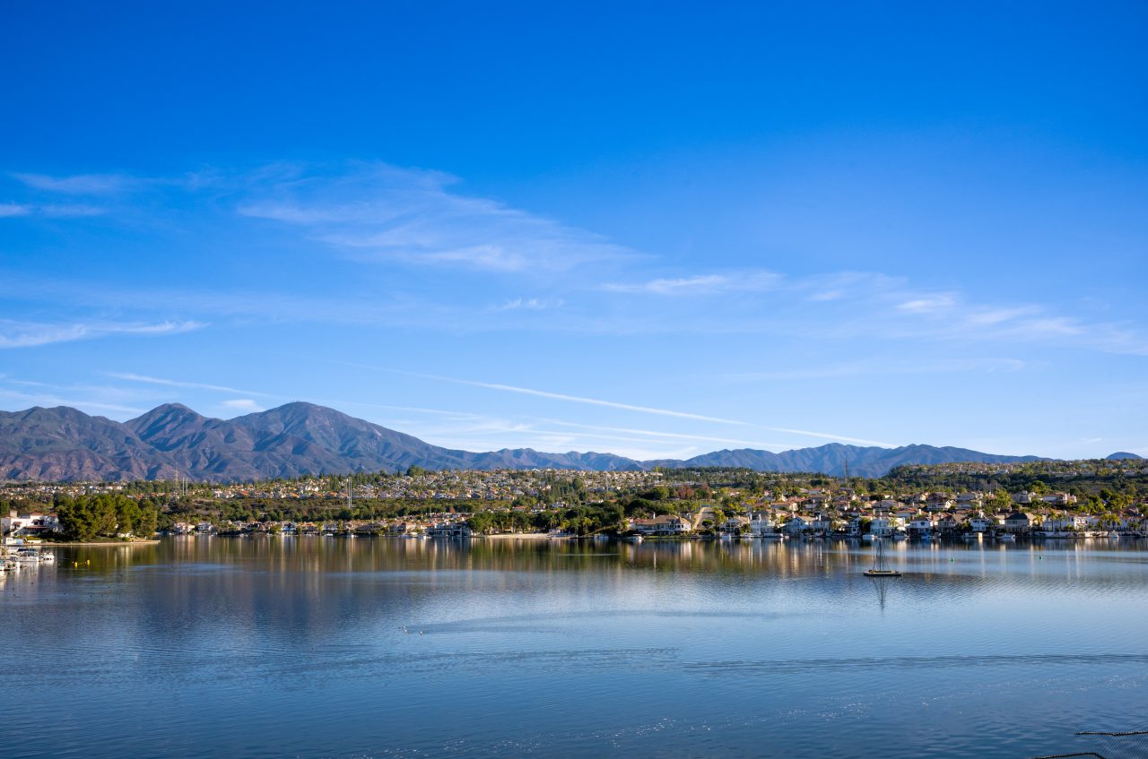 GOP lawmakers urge EPA to reject California mandate for zero-emission commercial trucks ...